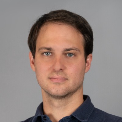 Episode 439: Using the Human Touch to Engage With Customers with Alex ...